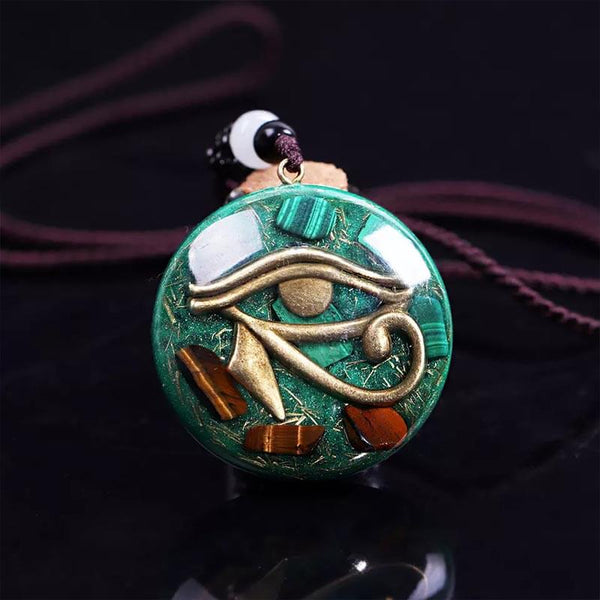 Pendentif orgonite Oeil d'Horus malachite | Achamana - Achamana